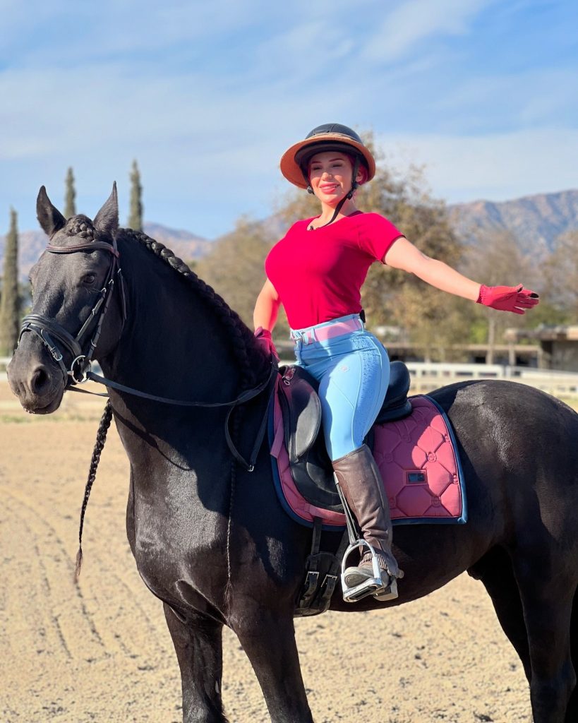 Lily Lou: Age, Career, Family, Bio & More