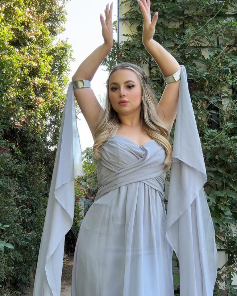 Aria Banks: Full Biography and Career Highlights - Homeglowery
